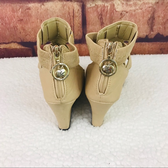 Apple Bottoms | Shoes | Apple Bottom Creme Strappy Wedge Heel Womens 65 ...